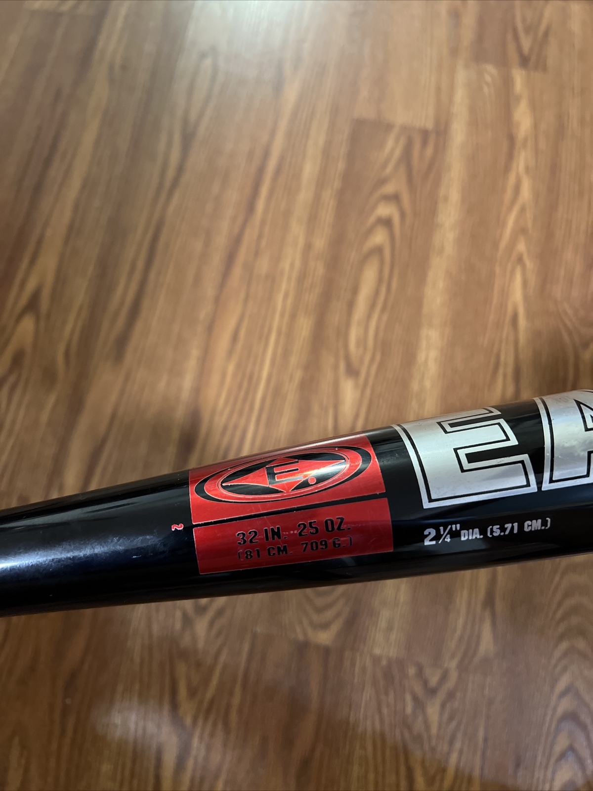 Easton Diamond Pro Official Softball Bat SK31 32" 25 oz- 5.71cm Dia-1.2 ...