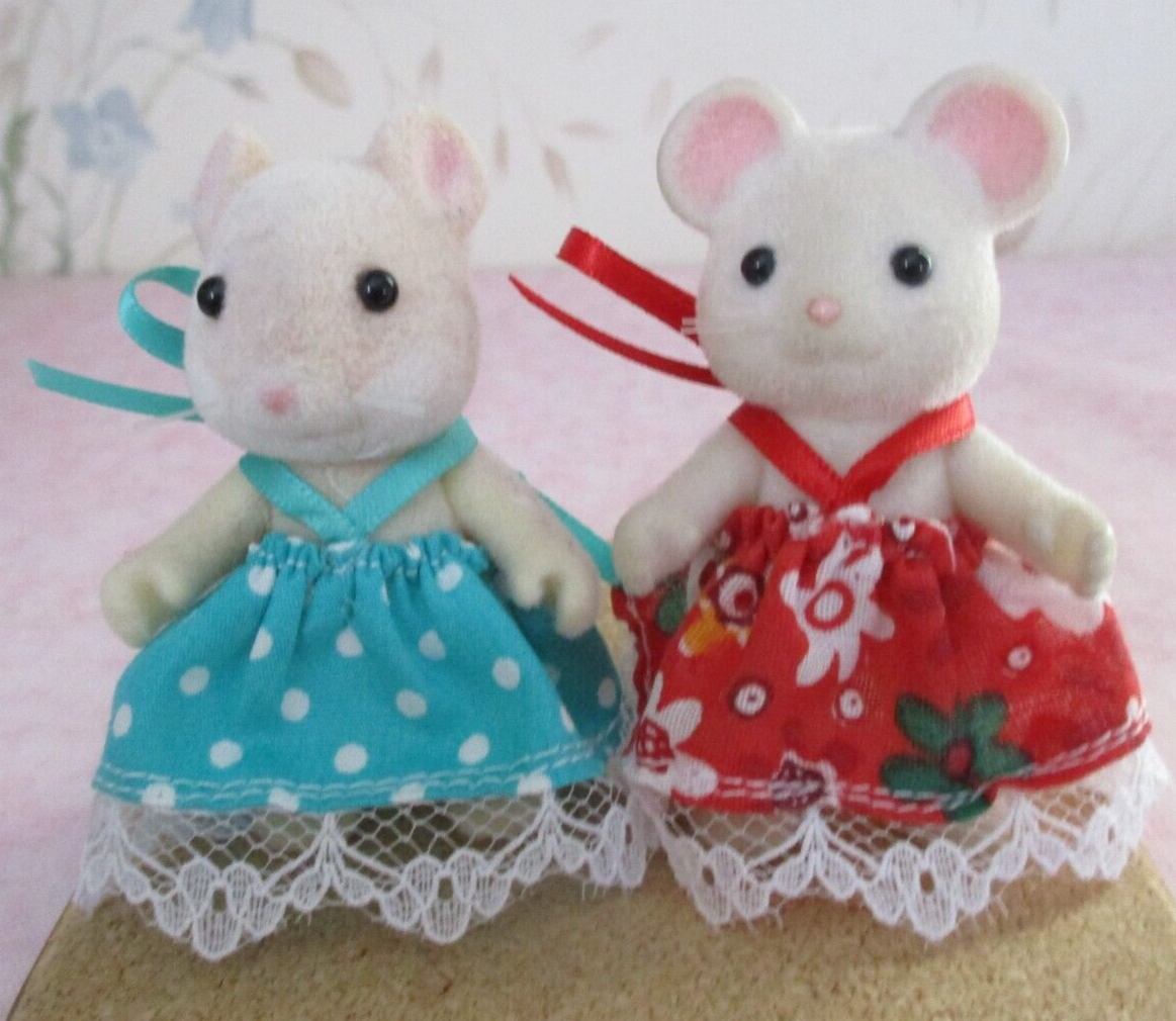 Handmade Sylvanian Family childrens dresses pack of 2 tur red (2063 ...