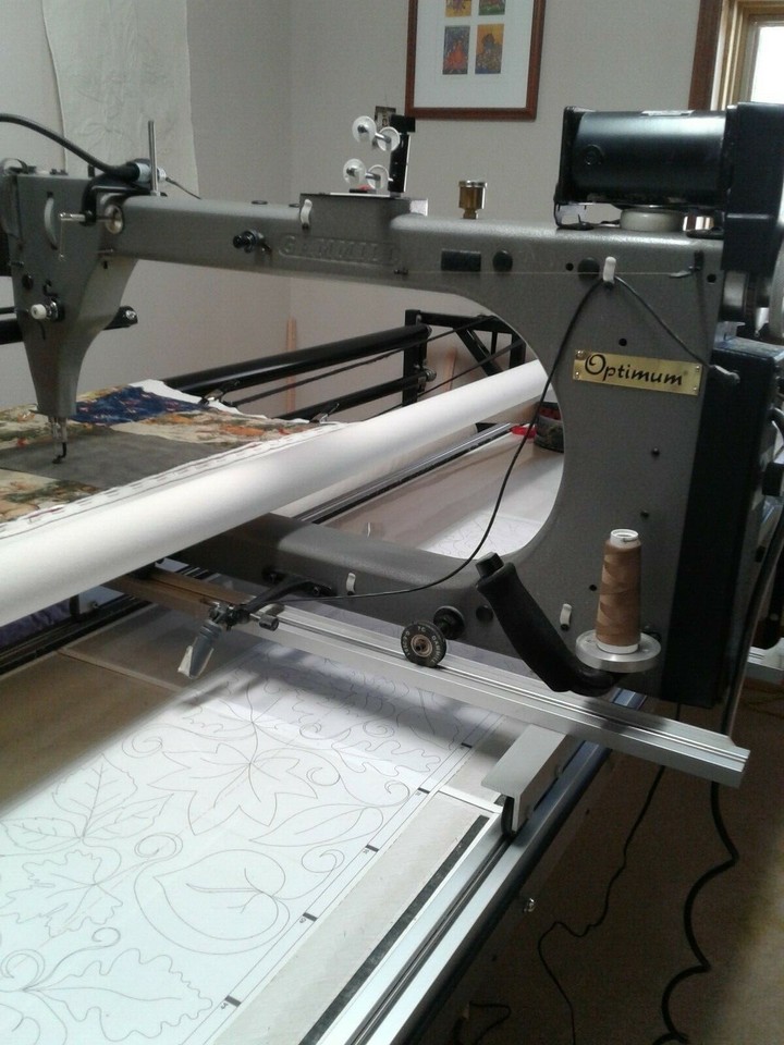 gammill longgarm quilting machine on 14 foot table and entire quilting ...