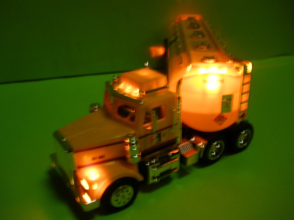 SAFETY KLEEN Tanker Truck Tractor Trailer 18 Wheeler Taylor Made Trucks ...