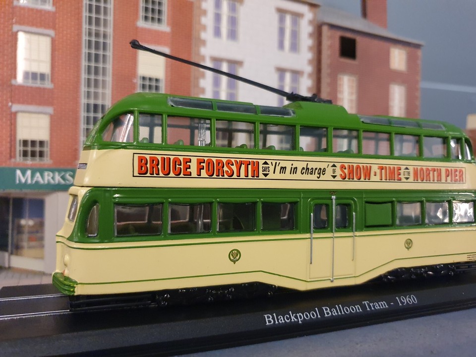 Blackpool Balloon Tram Bruce Forsyth 1960 Bachmann Hornby 1:76 OO Scale ...