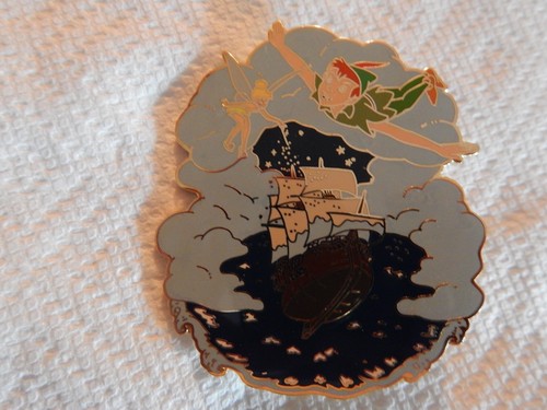 DISNEY PIN LE 100 JUMBO PETER PAN, TINK AND SHIP FLYING | eBay