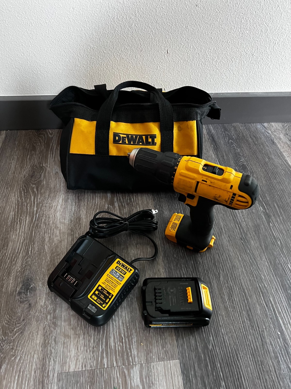 dewalt 20v drill with battery , charger, and tote bag | eBay