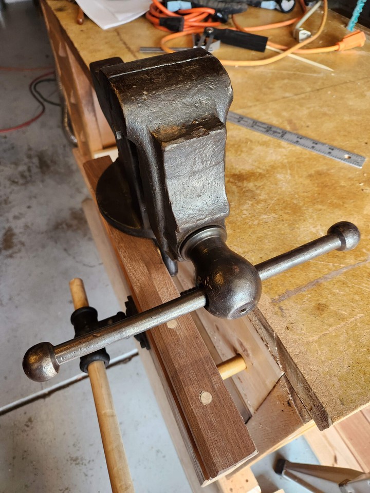 Vintage BENCH VISE. PRENTISS No 91 BULL DOG? Antique heavy tool ...