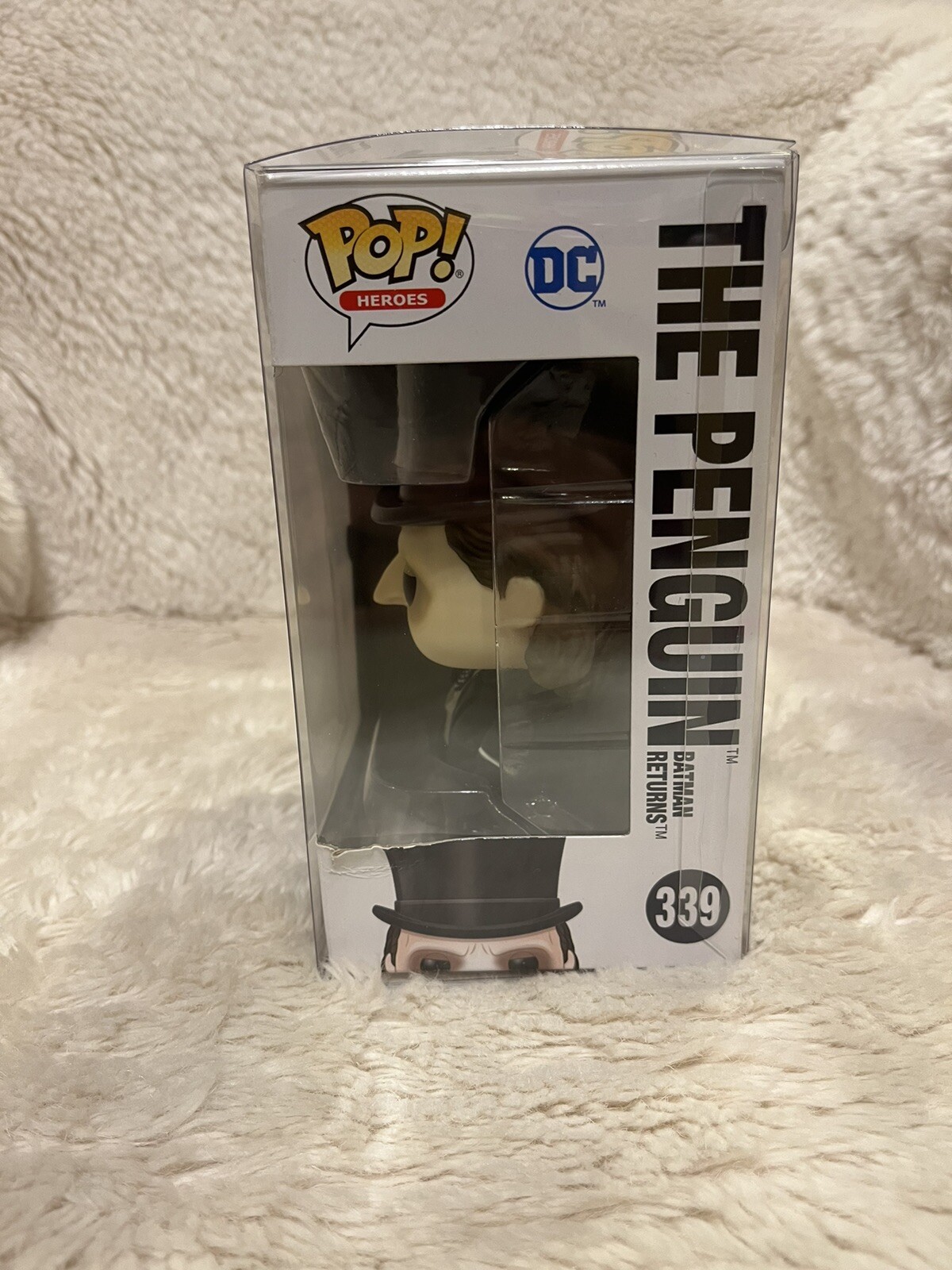 Funko Pop! Vinyl: DC Universe - The Penguin Batman Returns #339 for ...