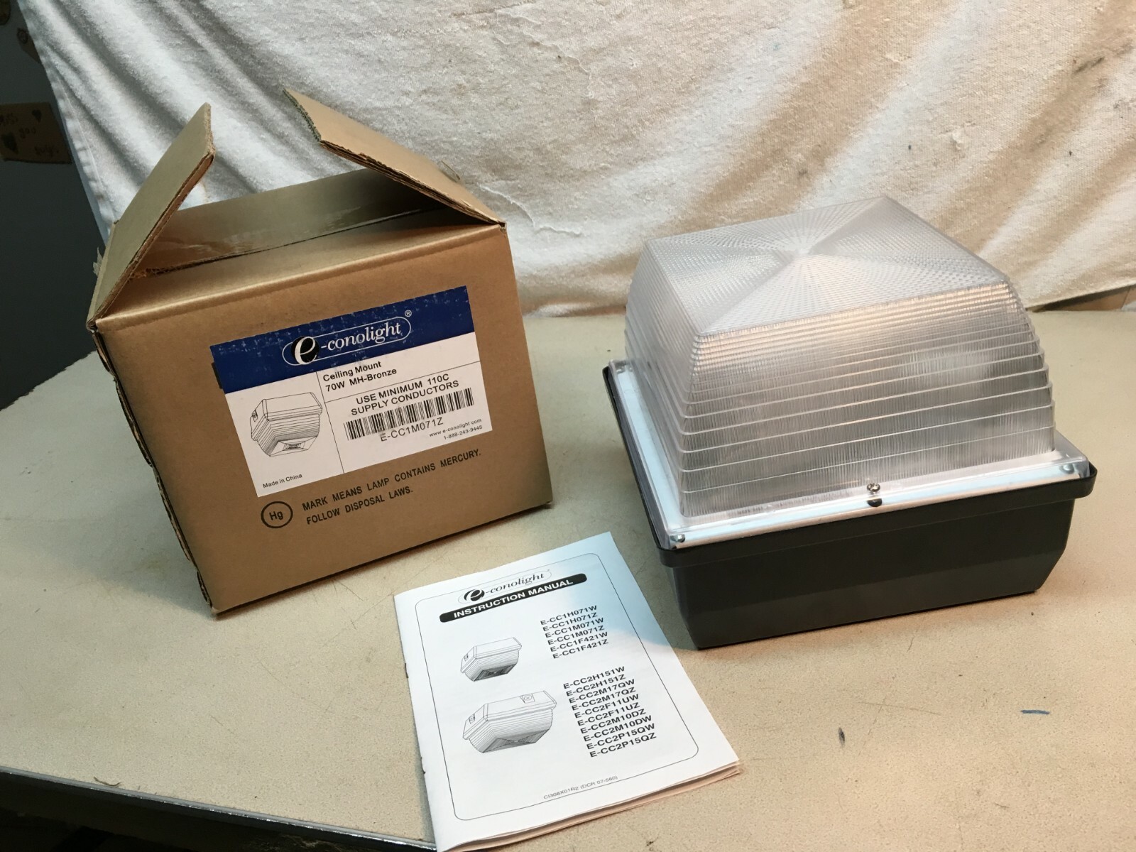 Econolight Ceiling Mount 70W Black Finish Garage Shop Light 9in Square ...