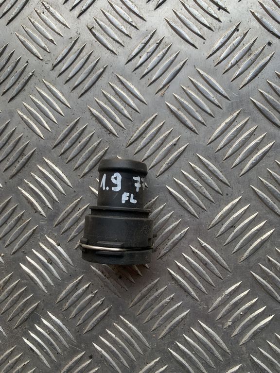 Audi A3 S3 8P 2009 Diesel engine water coolant pipe hose 3B0122291C ...