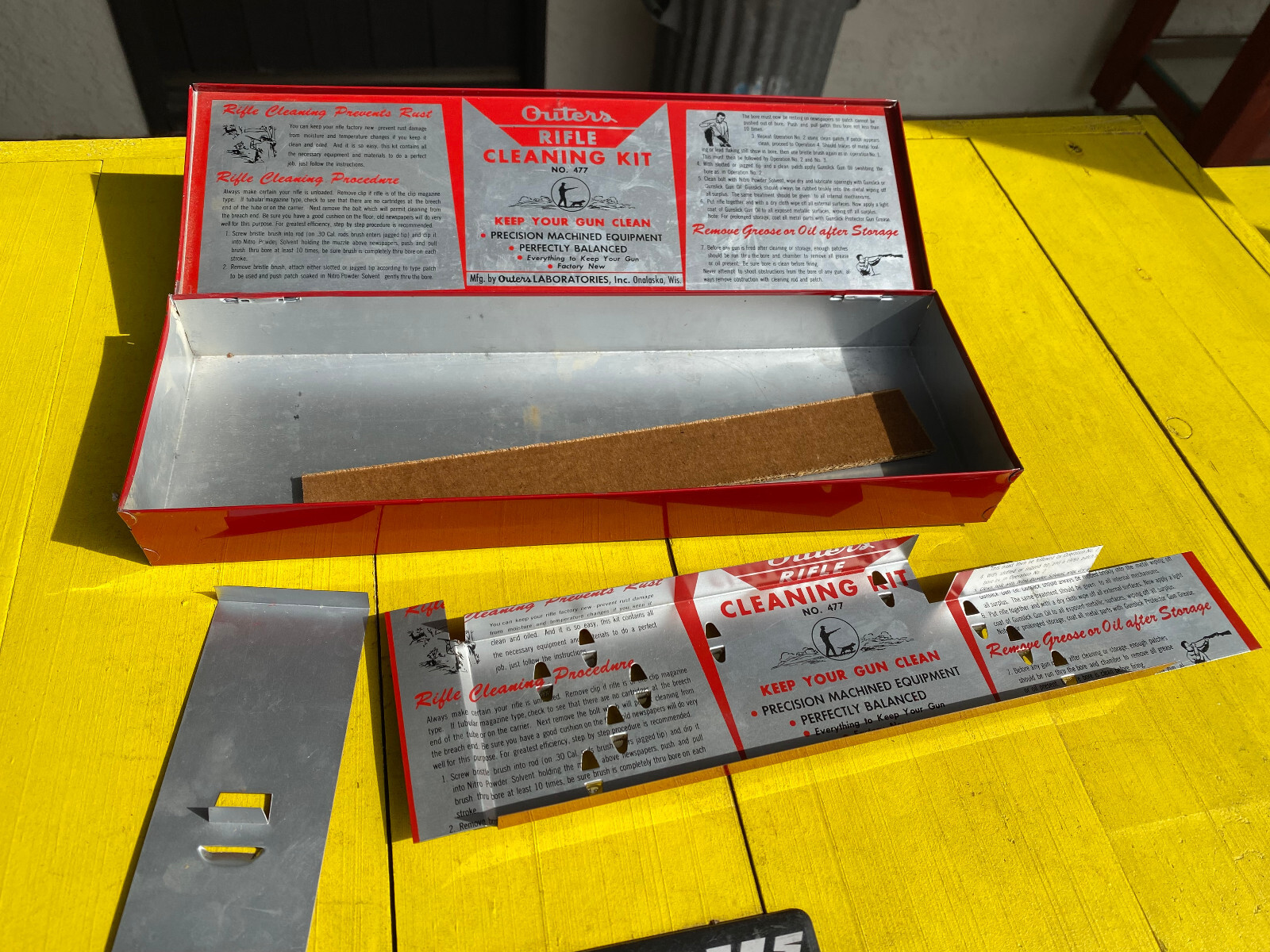 VINTAGE OUTERS GUNSLICK GUN CLEANING KIT NO. 477 METAL BOX | eBay