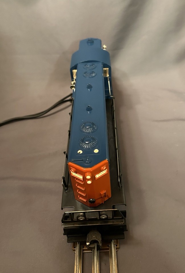 LIONEL GP-7 8353 GRAND TRUNK DIESEL LOCOMOTIVE | eBay