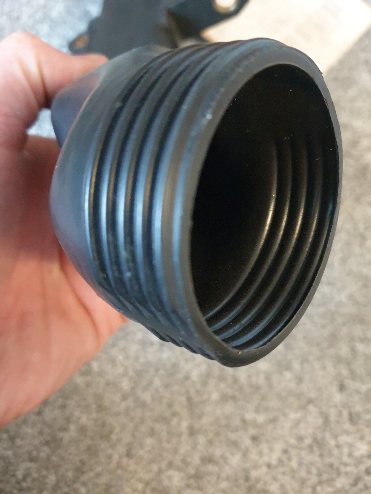 Mercedes Actros Oil filler pipe A9425280809 OEM PART | eBay