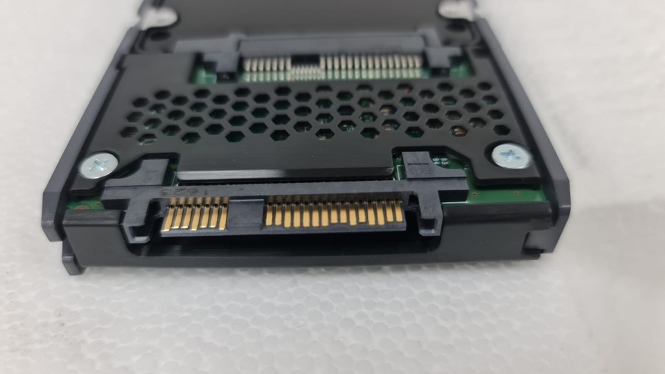 Netapp X356A-R6 108-00468 Samsung PM1633a 3.84TB 12Gb/s SSD SAS HDD ...