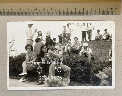 1970s 鄧光榮 甄珍 Chinese Actor Alan Tang Chen Chen photo drinking F&N soda ...