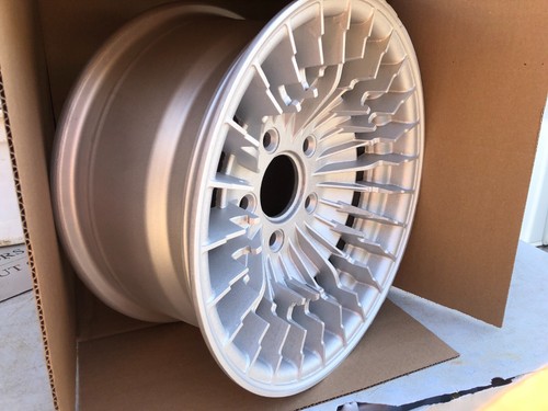 4x Genuine 1982 Pontiac Trans Am OEM 15x7 Turbo Cast Wheels Knight ...