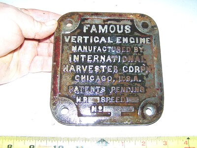 IHC Vertical FAMOUS 3hp Hit Miss Engine Crankcase Cover Serial Tag Cast ...
