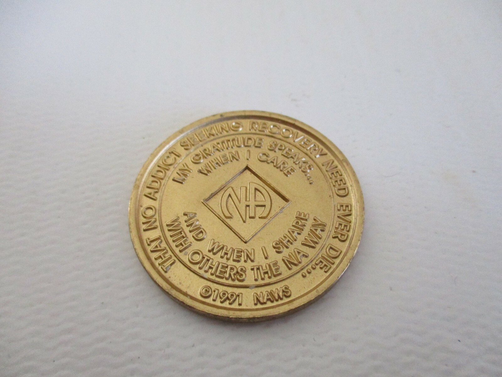 (c)1991 NAWS - Narcotics Anonymous 2 Year Gold Toned Coin Token Chip II ...