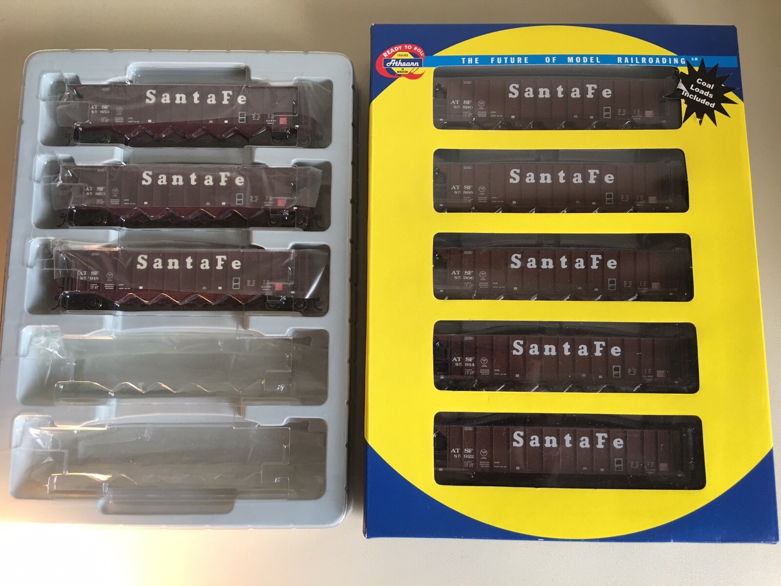 8 Athearn Santa Fe Ortner 5-bay Rapid Discharge Hoppers | eBay