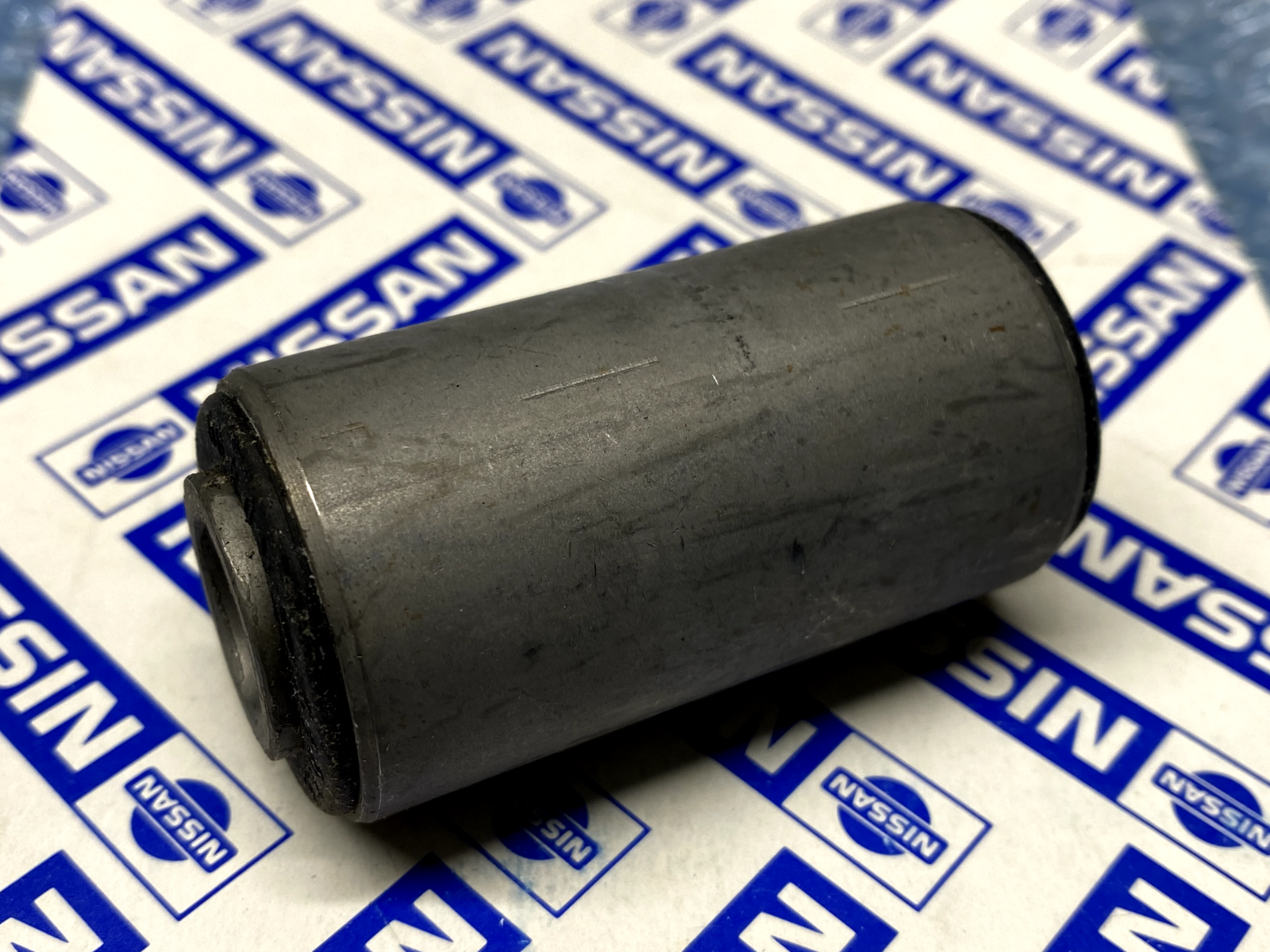 NISSAN 280ZX SKYLINE DR30 ER30 HR30 GENUINE NOS OEM REAR SPRING BUSH ...