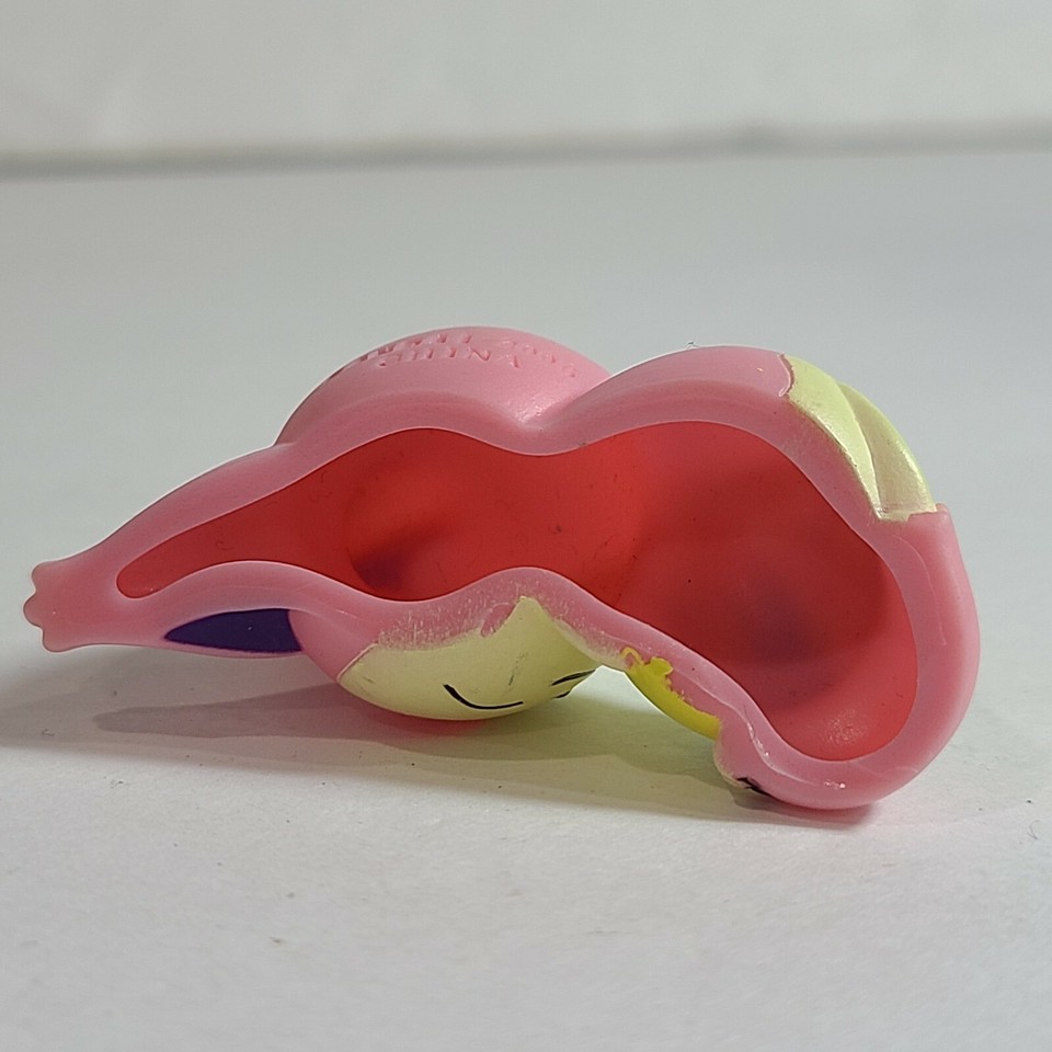 2006 Pokemon Finger Puppet Skitty with Ball Figure Catch em All ...