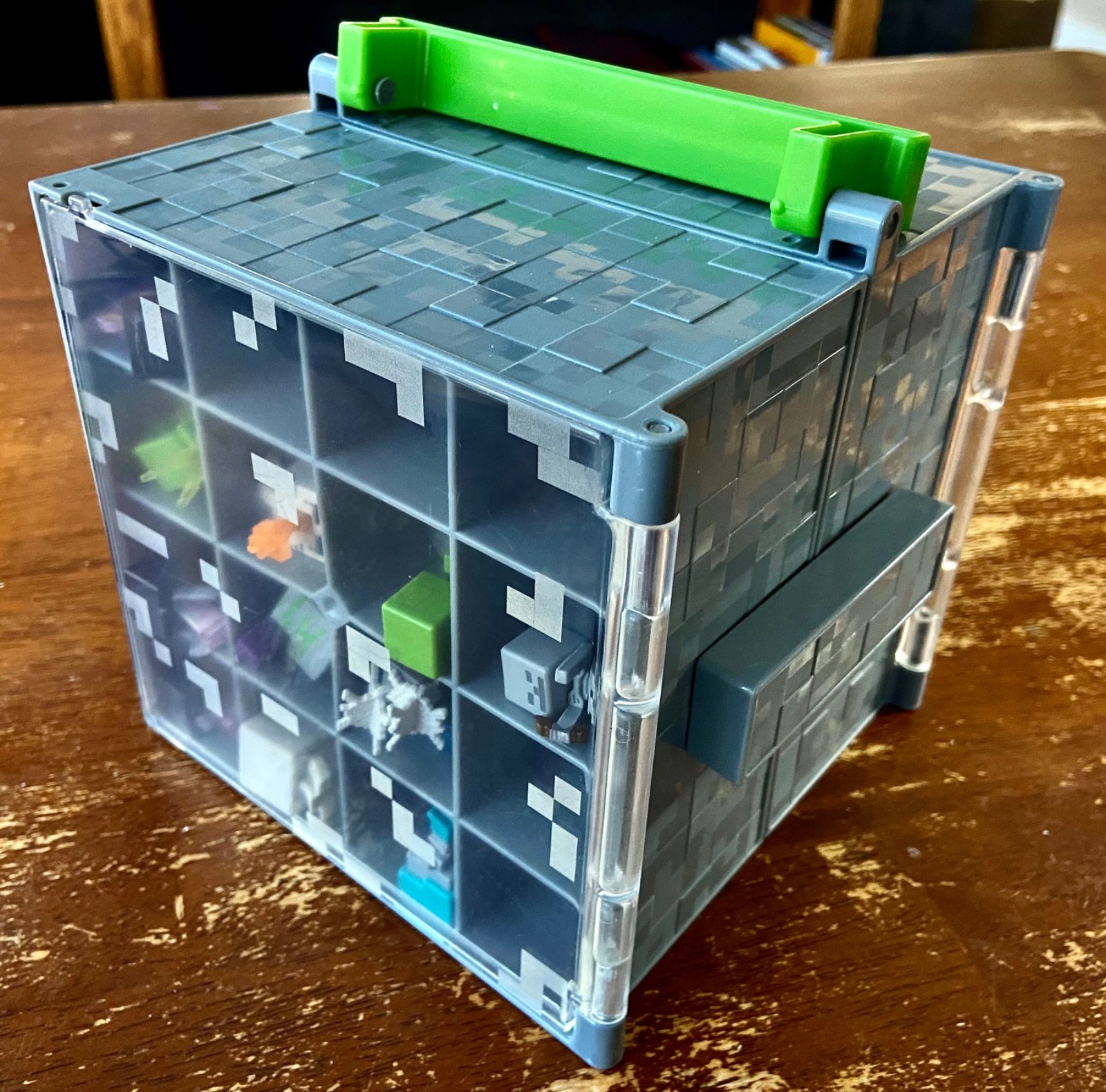 Lot of 24 Mattel Minecraft Mini Figures and Cube Case | eBay