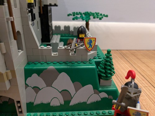 Lego Vintage Castle 6081 King's Mountain Fortress 100% Complete w ...