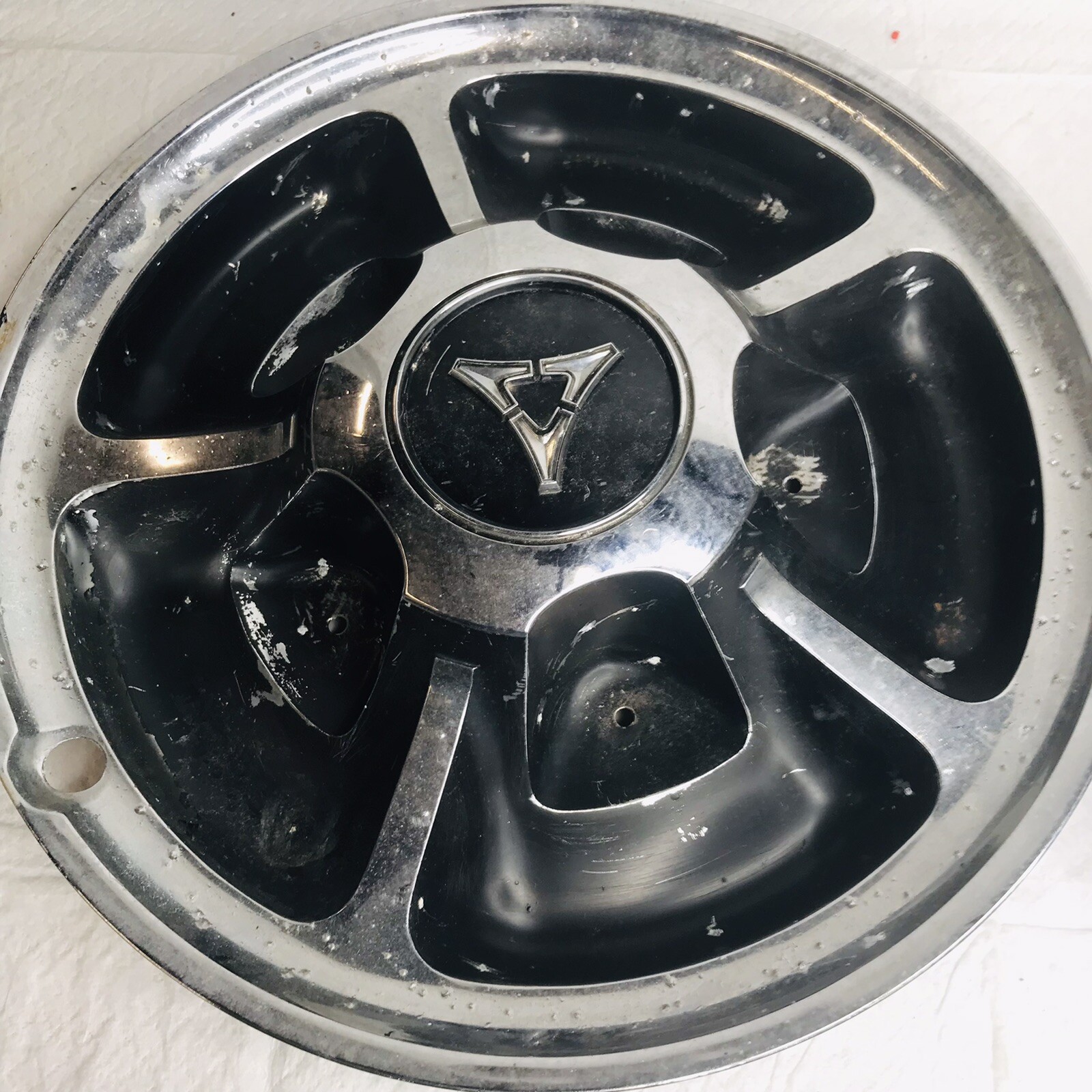 2 OEM MOPAR 1968-1970 DODGE DART CHARGER SUPER BEE HUBCAPS MAG WHEEL ...