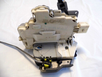 2005 AUDI A6 DOOR LATCH / LOCK w/ BOWDEN CABLE - 4F1837016A | eBay