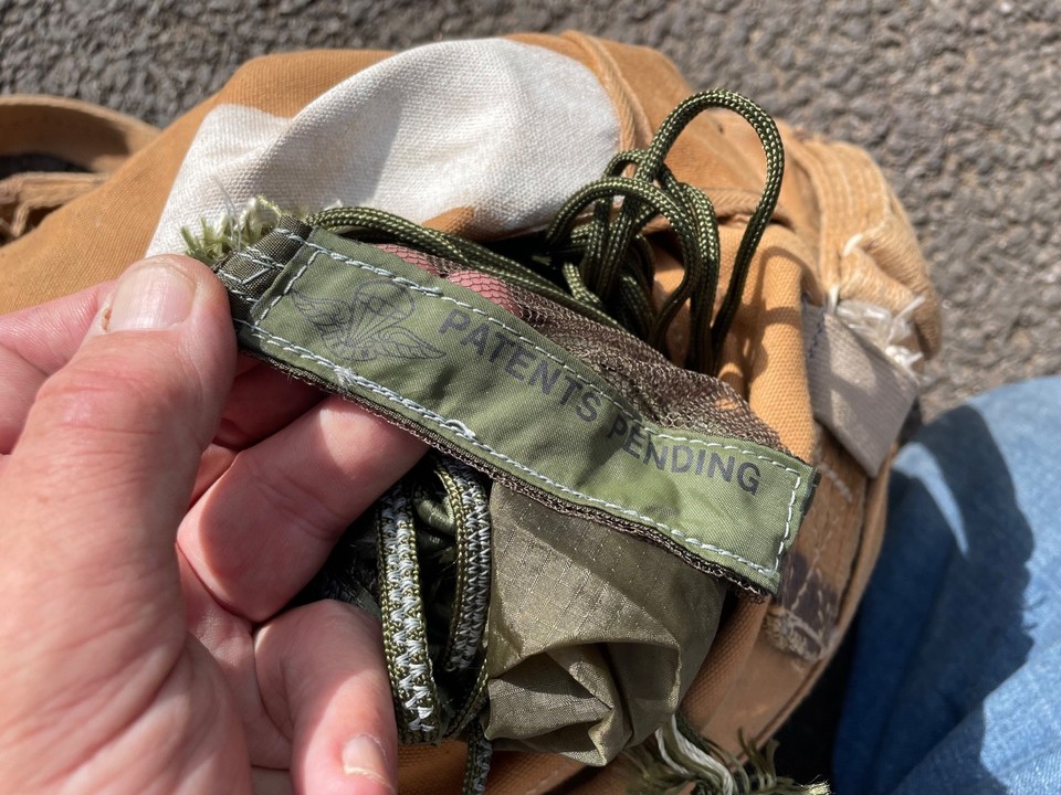 Original British Army X-type Parachute with Harness, Straps & Chute | eBay