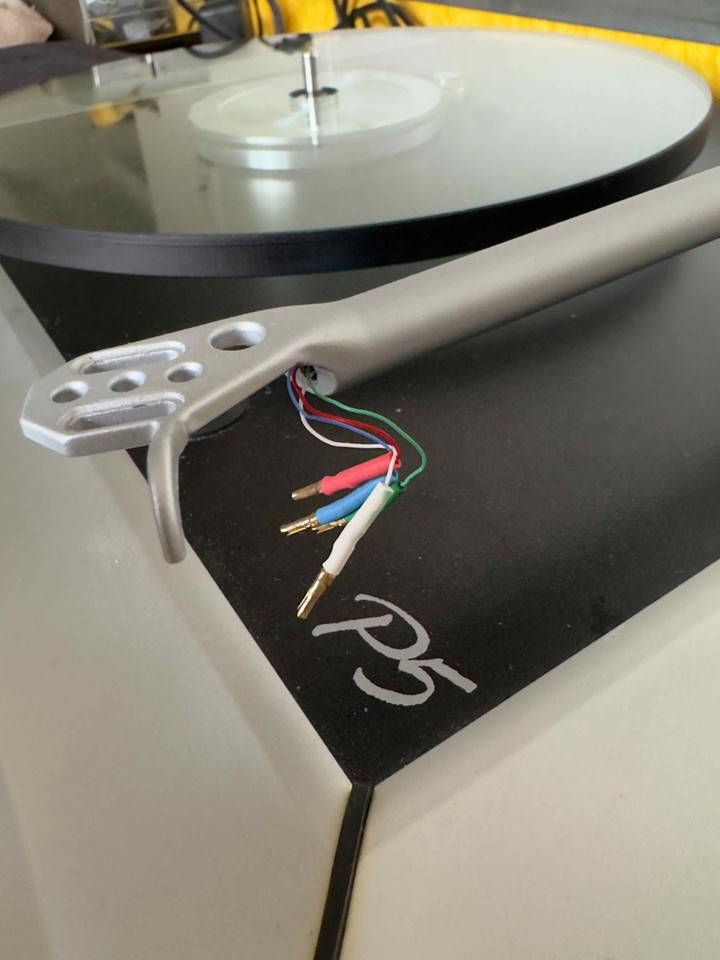 REGA P5, RB700, GrooveTracer sub platter, Cardas ReWire, Original Owner ...