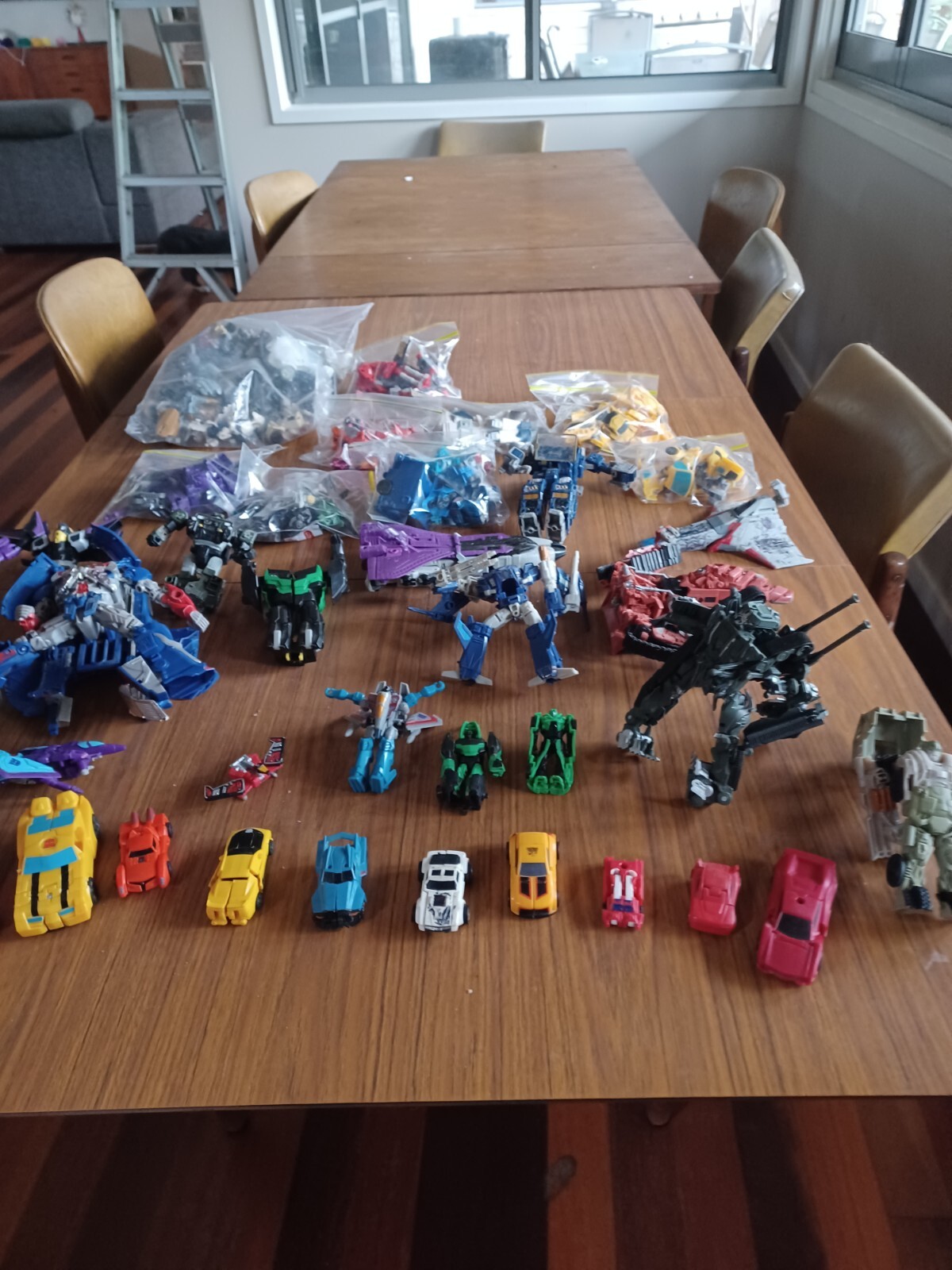 Transformers Bulk Lot Huge over 12 complete and dozens of incomplete ...