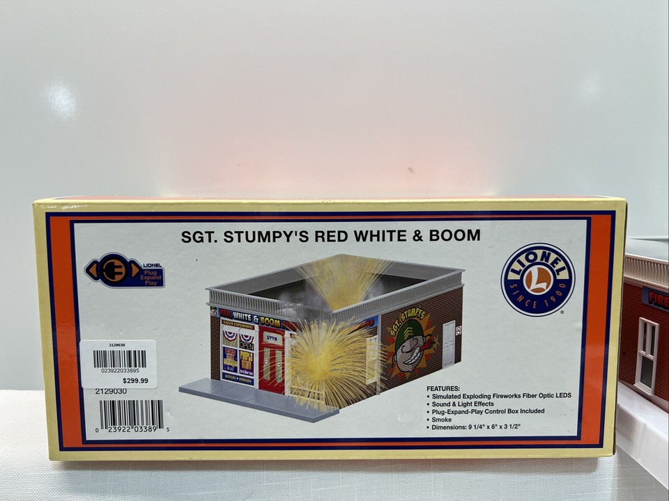 Lionel Trains 2129030 Sgt Stumpy's Red White & Boom Fireworks, O Gauge ...