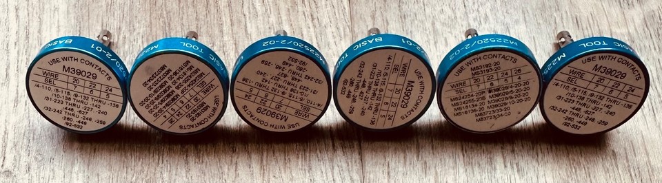 One Daniels MFG DMC K1S Positioner Cage 11851 M22520/2-02 use with ...