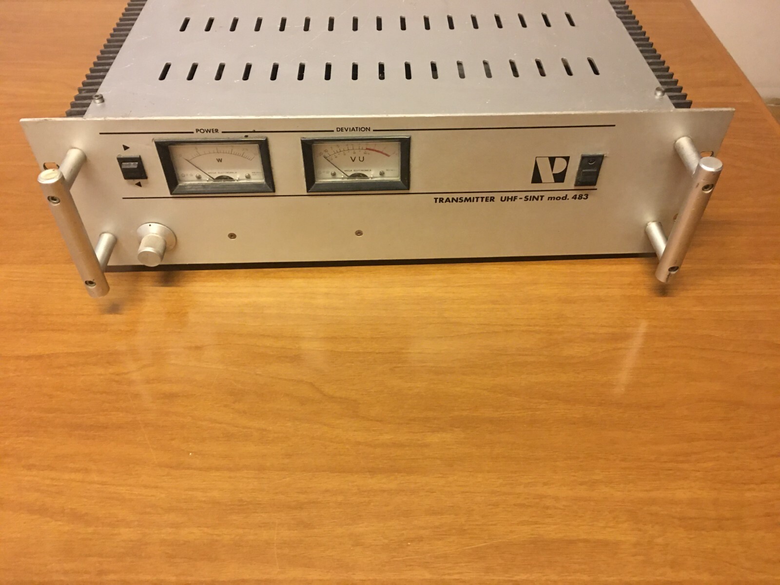Broadcast FM 20 watt - Wide Band from 88 to 108 Mhz - FM Transmitter | eBay
