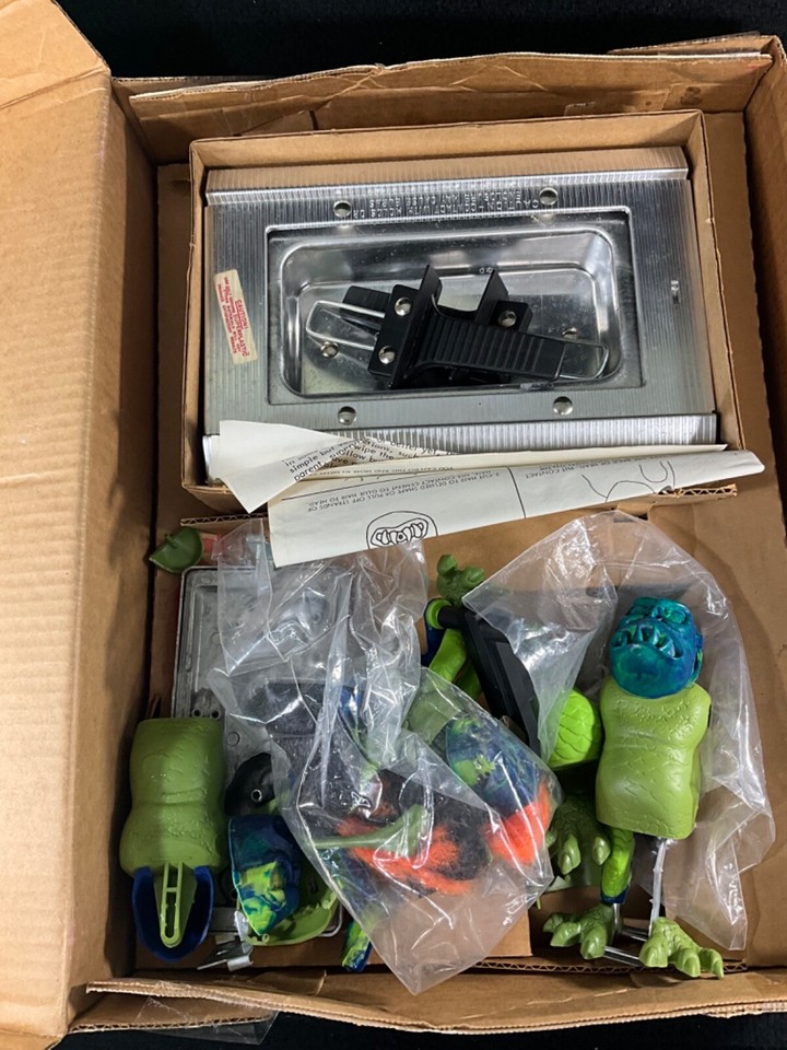 VINTAGE 1968 MOTORIZED MONSTER MAKER KIT TOPPER TOYS W/BOX | eBay