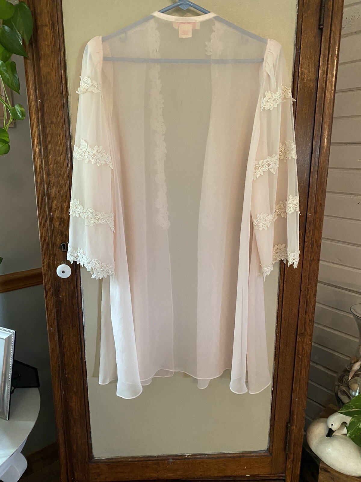 Flora Nikrooz Sheer Short Lingerie Robe Pink White … Gem