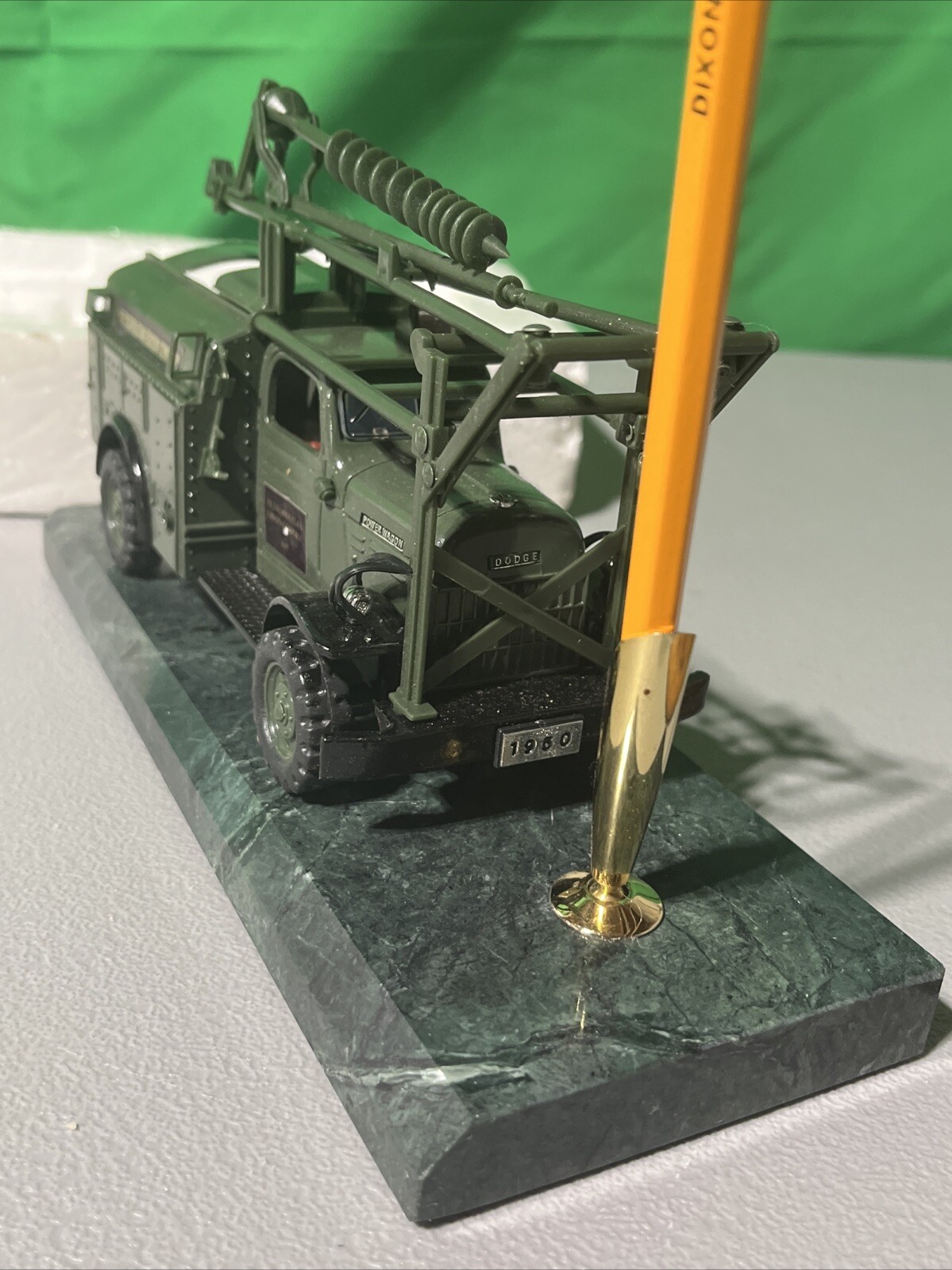 Met-Ed ~ 1950 Power Wagon ~ PEN Holder ~ desk Topper ~ Pole Digging ...