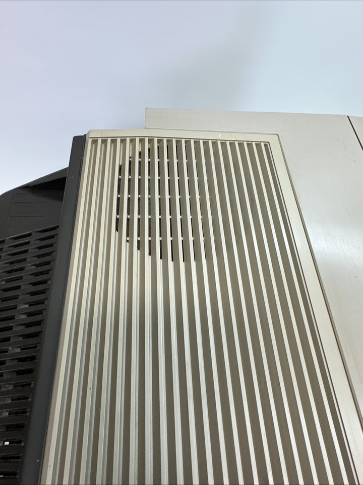 Commodore Model 1701 Video Color Monitor - Works! - For Vic20 C64 Atari ...