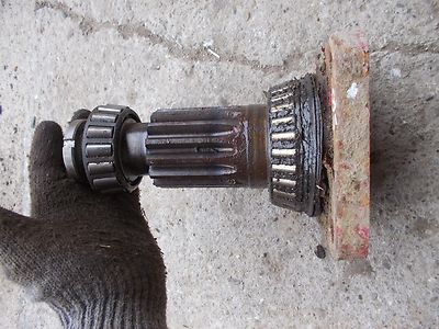 Farmall 560 460 RC Tractor IH IHC front pedestal bolster shaft ...