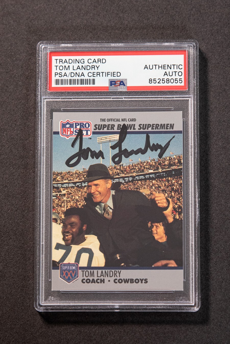 Tom Landry Autographed Memorabilia | Signed Photo, Jersey, Collectibles ...