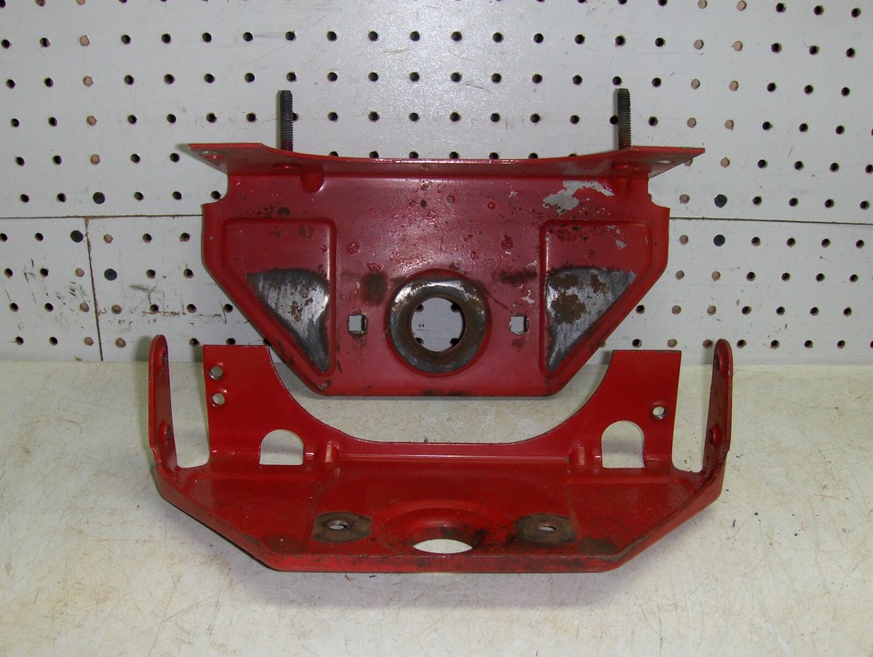 SNAPPER MASSEY FERGUSON LAWN AND GARDEN TRACTOR LT140 FRONT AXLE MOUNT ...