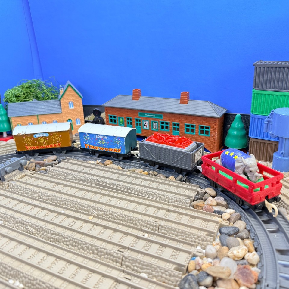Thomas & Friends Trackmaster Sodor Fireworks Company Cargo Car Train ...