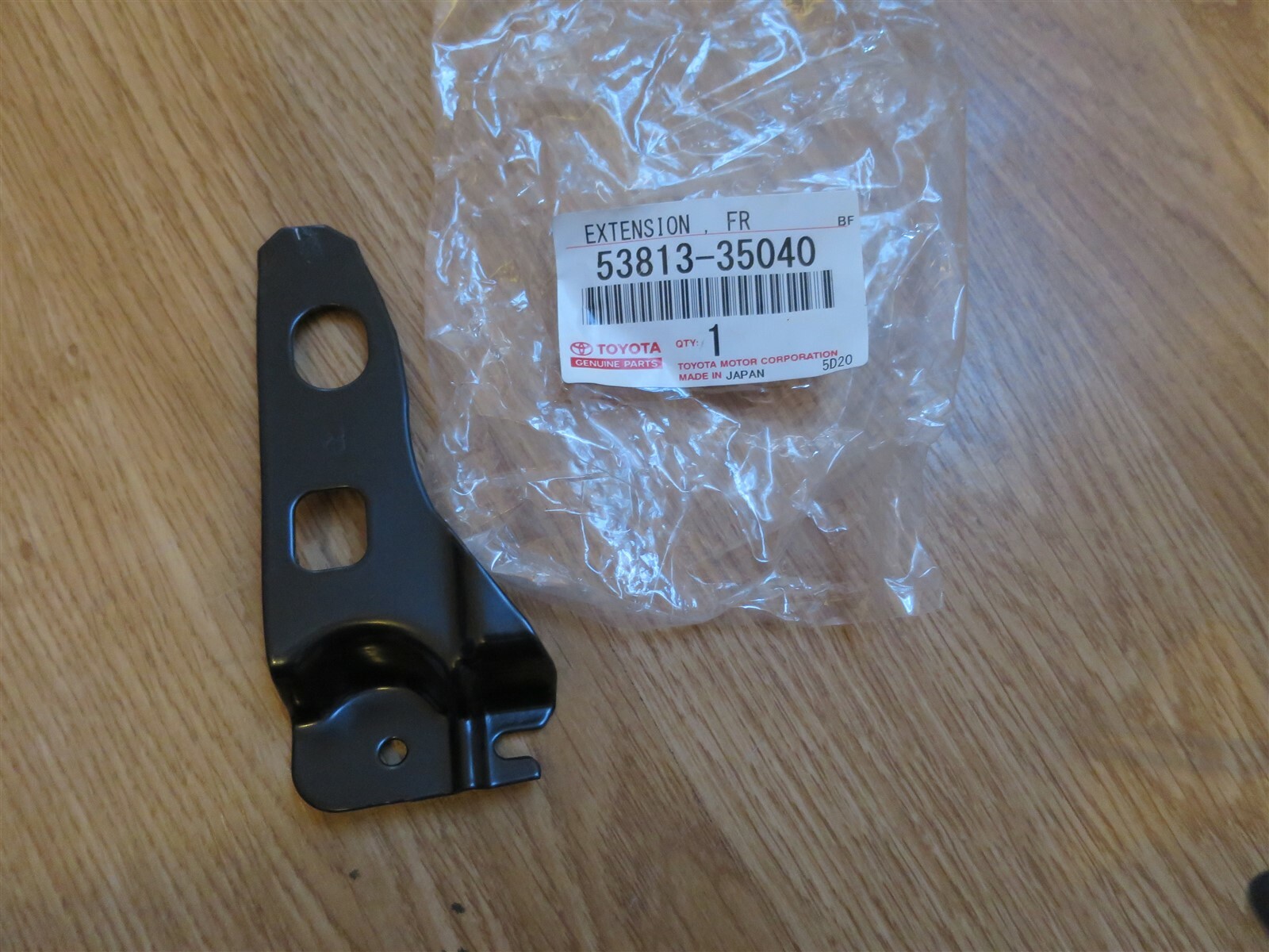TOYOTA HILUX 01-03 FRONT WING FENDER HOLDER BRACKET EXTENSION RIGHT ...