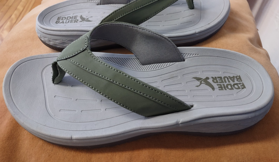 Eddie Bauer Grey Womens Sandals Flip Flops Size 8 Summer Beach Pool ...