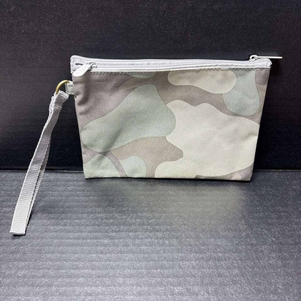 NEW! Thirty One Double Take Wristlet Pouch in Soft Camo Clear PVC 31 | eBay