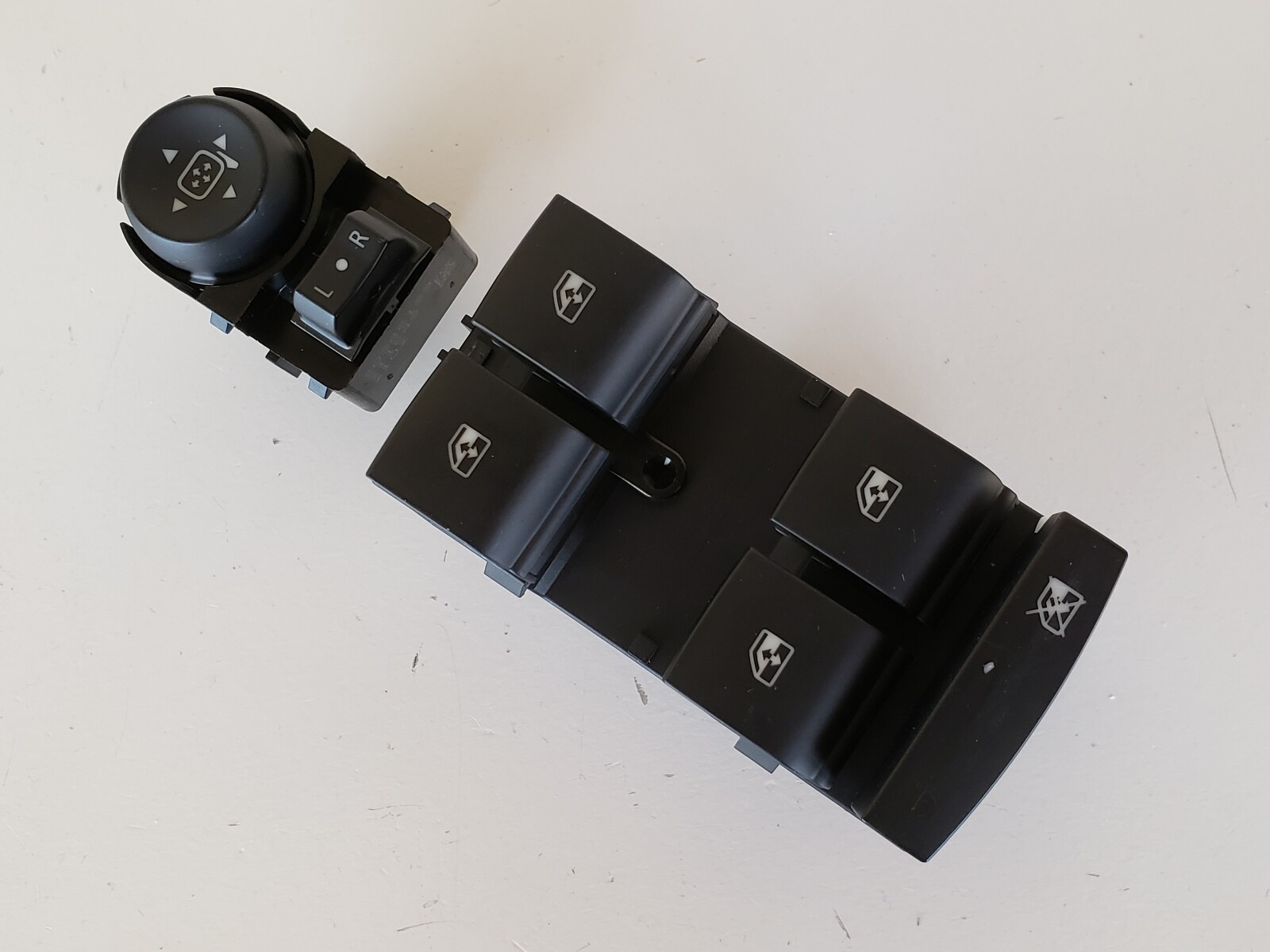 10-17 Chevy Equinox 20917599 Drivers Side Left Master Window Switch OEM ...