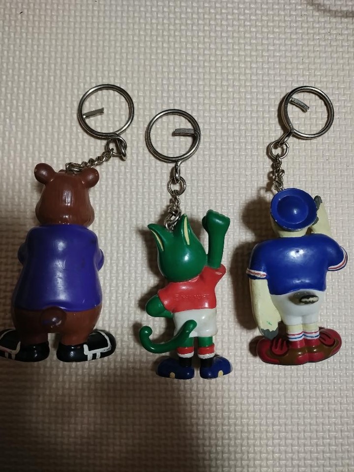Urawa Reds, Sanfrecce Hiroshima & Yokohama Marinos Mascot Keychains Set ...