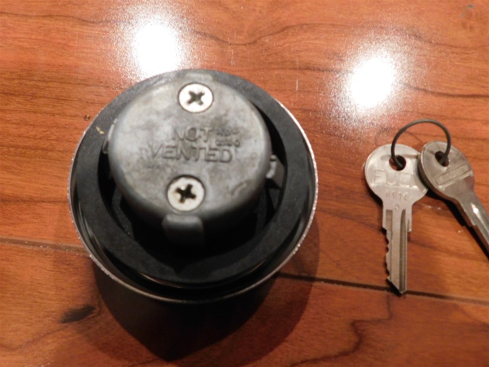 NOS 1968 1969 1970 PLYMOUTH ROAD RUNNER BELVEDERE SATELLITE LOCKING GAS ...