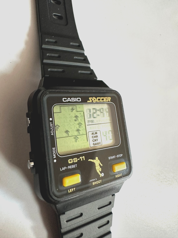 vintage casio game watch Soccer GS-11 from 1984 NOS!!! Never worn ...