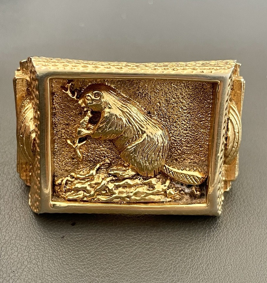 Unbranded 1952 MIT Large Ring Paperweight-MIT Beaver (WB) | eBay