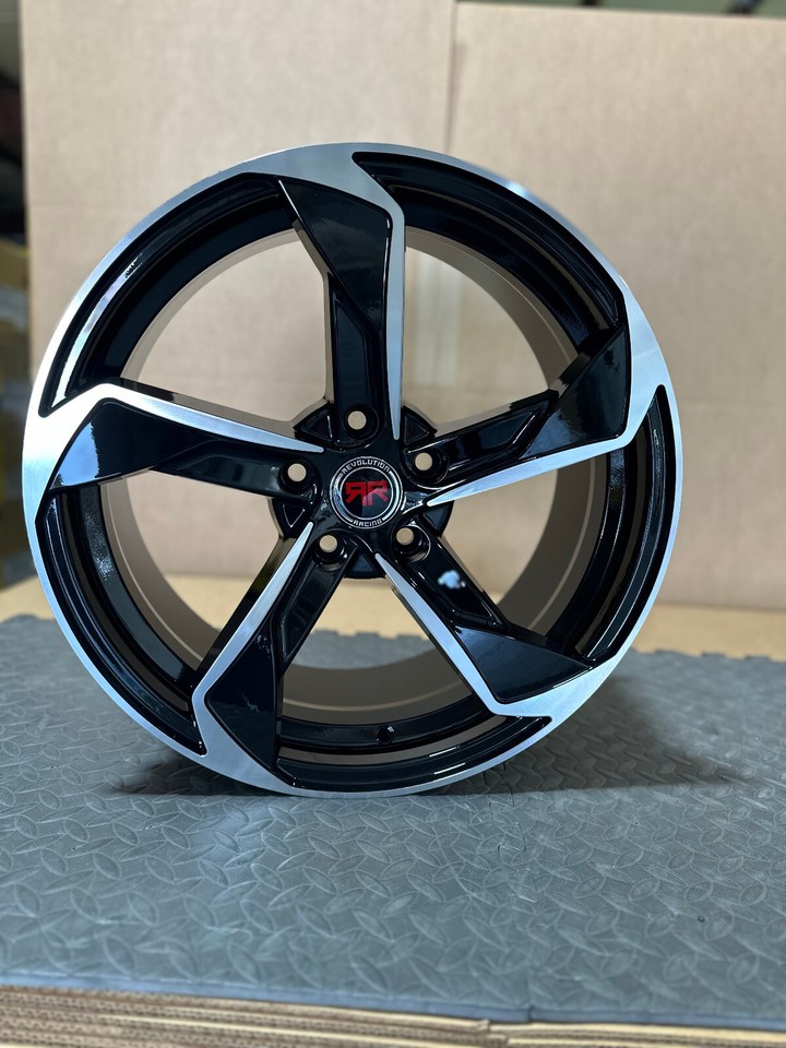 Revolution Racing R20 18x8 Black/Machined 5-114.3 +40mm ET 73.1mm Hub ...