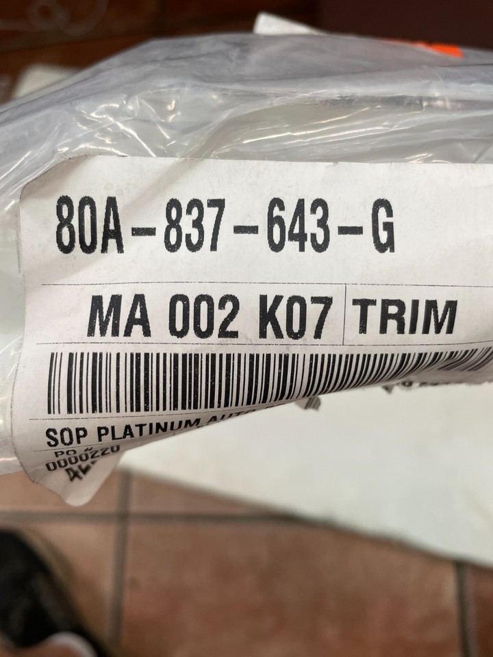 New OEM 2018-2023 Audi Q5 SQ5 Front Door Molding Trim Left Side ...